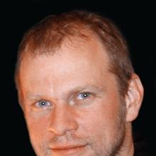 Mysterious Glowing Coral Reefs Are Fighting To Recover | University of Southampton